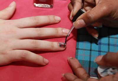 DIY Scottish Tartan Nails How To {Inspired By Brave}