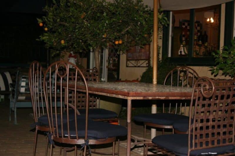 Simply Sipping The Best: Twisted Roots Vineyard