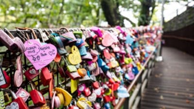 14 Popular Love Lock Locations Around The World