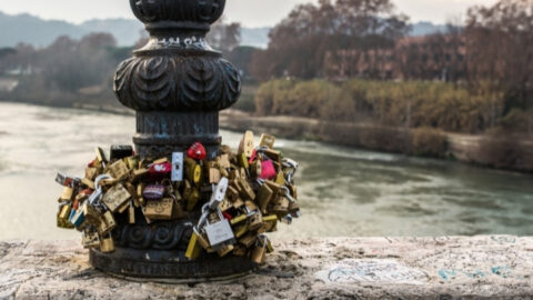 14 Popular Love Lock Locations Around The World