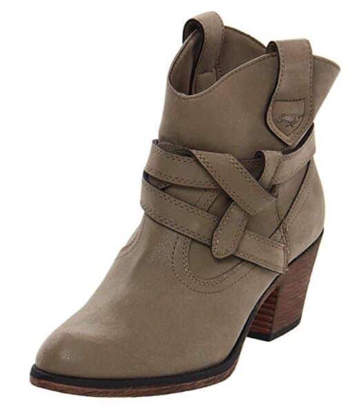 18 Trendy Boots You Need To Rock The Fall Season