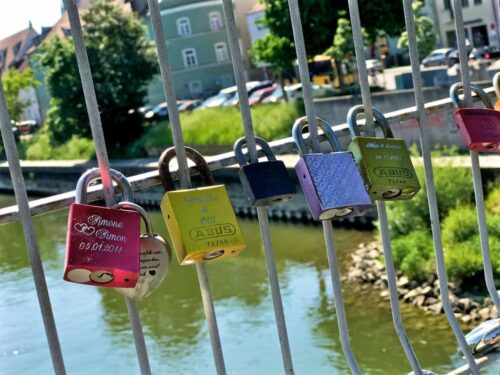 14 Popular Love Lock Locations Around The World