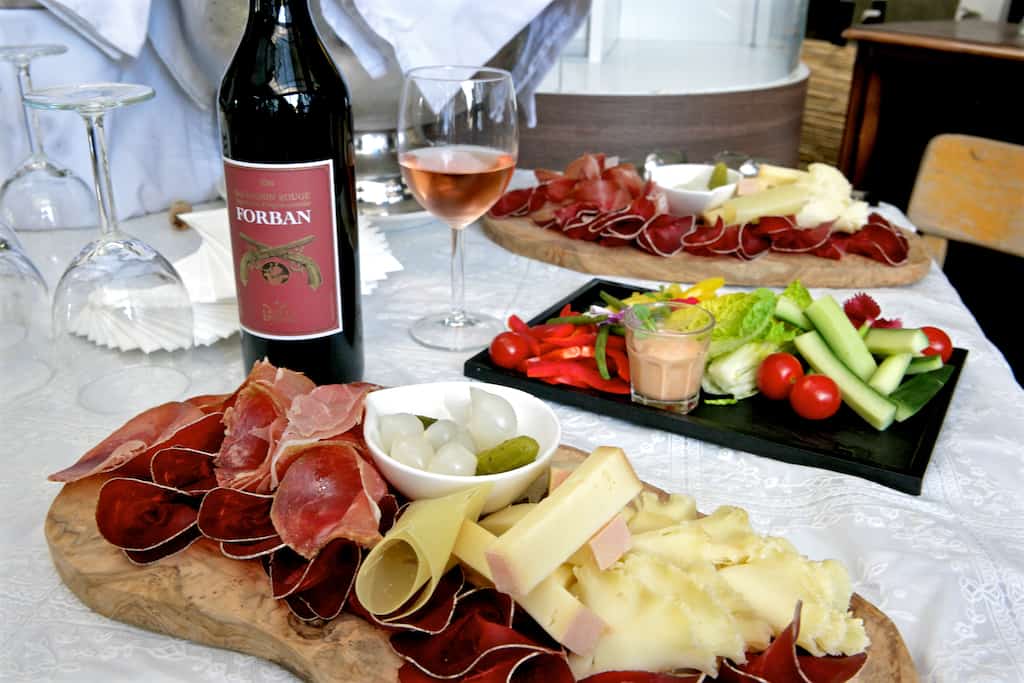 How to Spend the Perfect 48 Hours in Geneva, Switzerland – Surf and ...